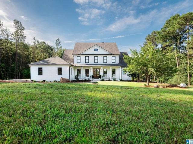 1083 Tara Dr, Columbiana, AL 35051