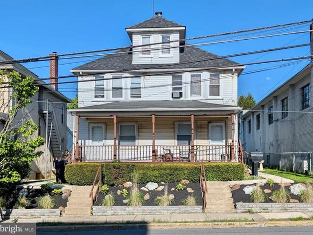1083 1 Main St, Hellertown, PA 18055