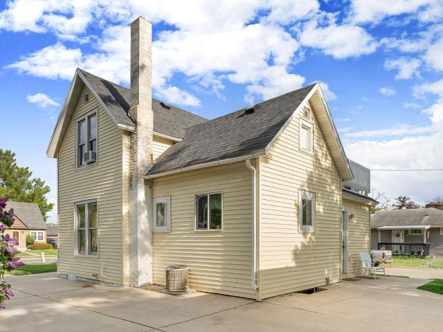 108 14th Street SE