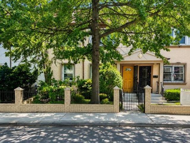 108 1 rd Dr, Forest Hills, NY 11375