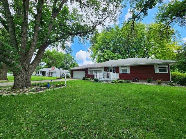 108 7th St, Swea City, IA 50590
