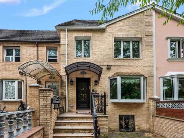 108 4 th Rd, Forest Hills, NY 11375