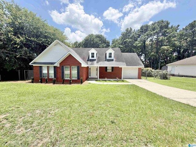 108 Colonial Cir, Clanton, AL 35045
