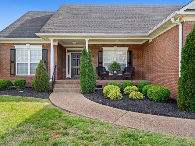 108 Candlewood Ct
