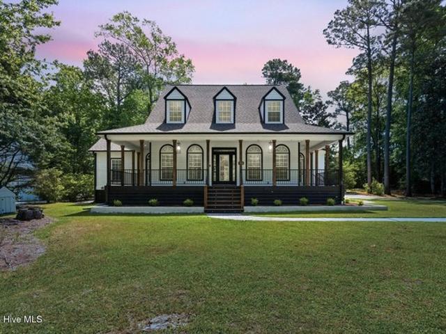 108 Canvasback Pt, Hampstead, NC 28443