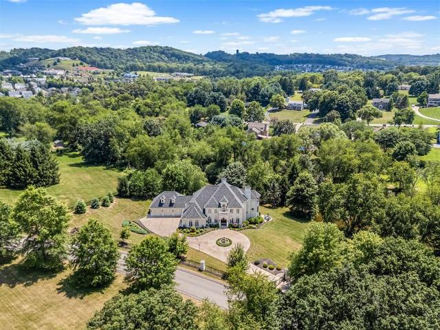 108 Carriage Hill