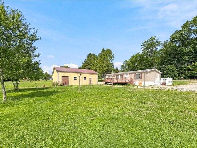 108 Chalk Hill Ohiopyle Rd, Ohiopyle, PA 15470