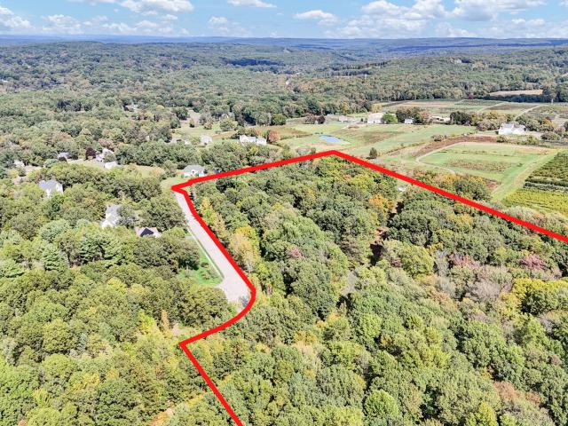 108 Chamberlain Ln, Wethersfield, CT 06109 | MLS #24131