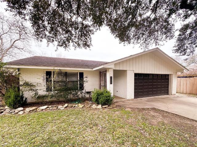108 Creek Bend Lane
