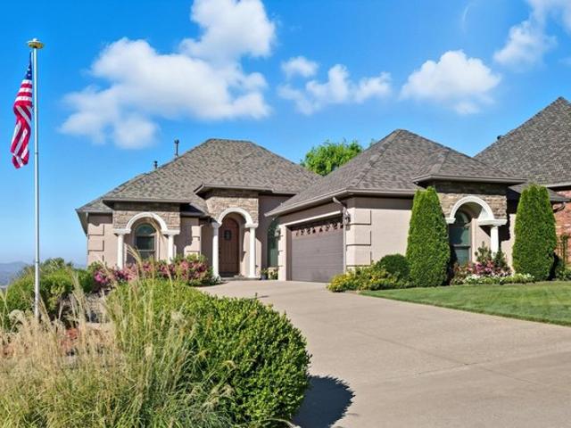 108 Crestview Dr, Maumelle, AR 72113