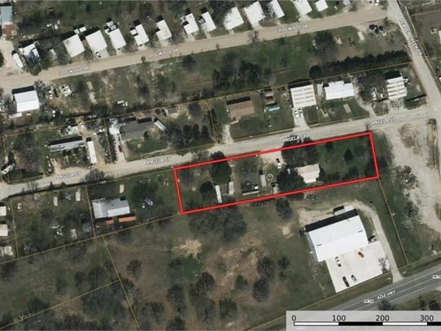 108 Angela St, Azle, TX 76020