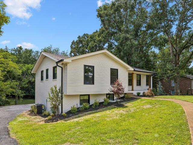 108 Airfloat Dr