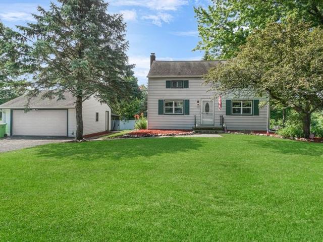108 Albert St, Iron Ridge, WI 53035