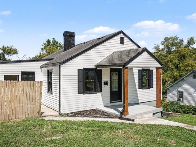 108 Alexander St, Frankfort, KY 40601