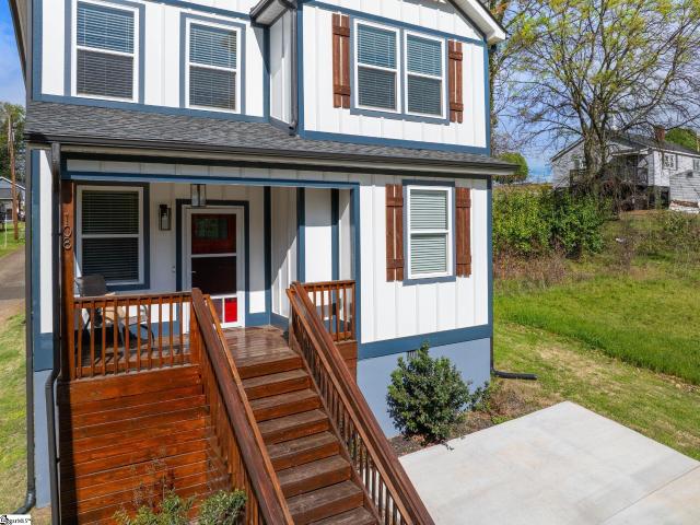 108 Averill St, Greenville, SC 29601 | MLS #1586 | Compass