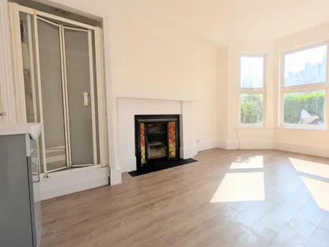 108 Barrington Road, London, N8 8QX, United Kingdom | Room for rent #166849757 | Rentberry