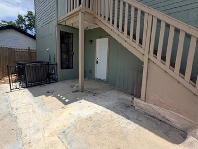 108 Beatrice Ave, Unit 102