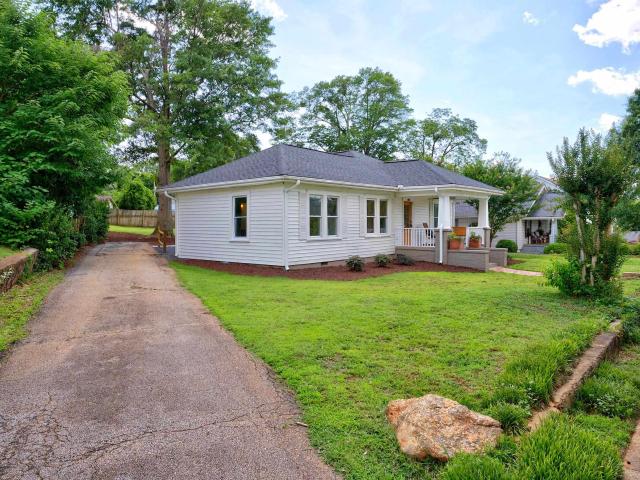108 Beechwood Avenue