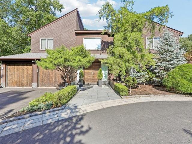 108 Bellows Ln, New City, NY 10956