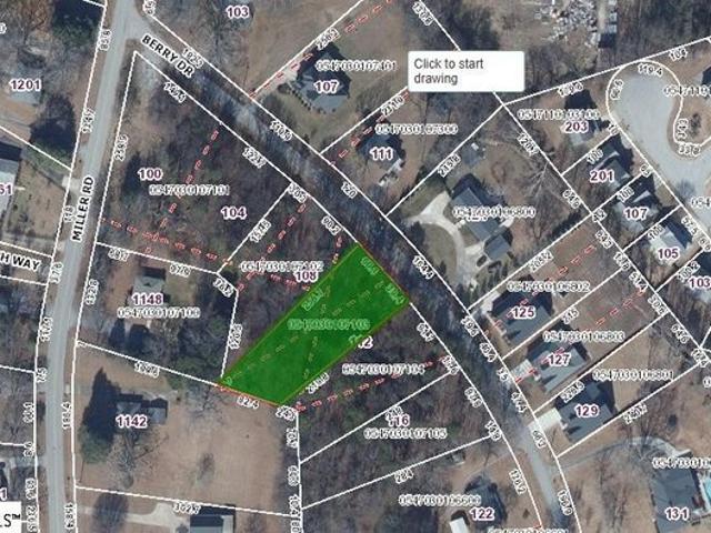 108 Berry Dr, Greenville, SC 29607
