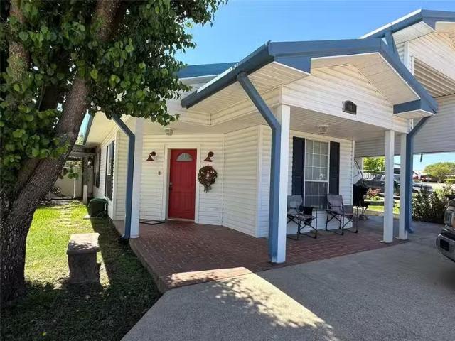 108 Big Bend Dr, Whitney, TX 76692