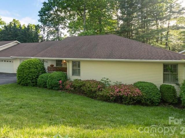 108 Bridgette Loop Rd, Hendersonville, NC 28791