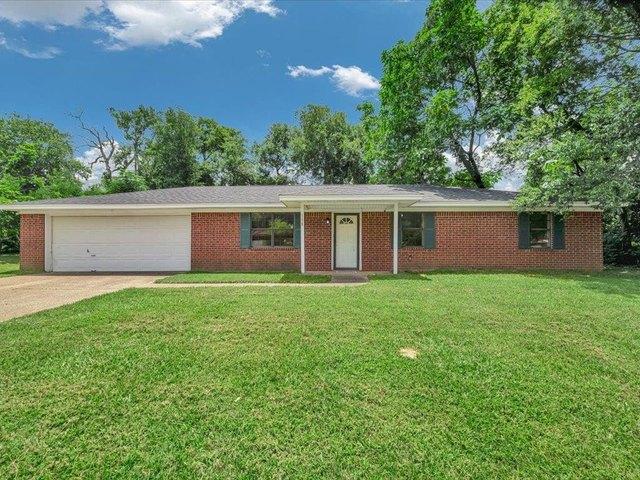 108 Bunyon St, Henderson, TX 75652
