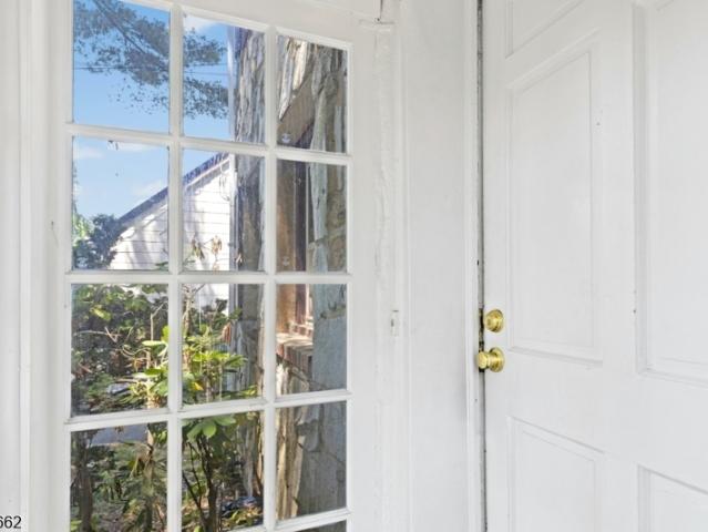 108 Gallows Hill Rd