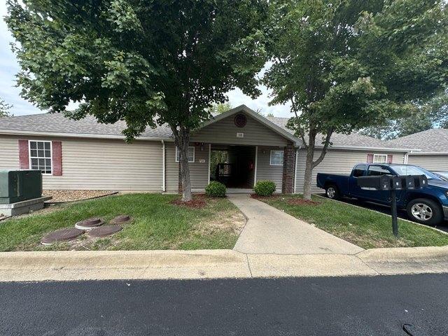 108 Garden Cir Apt 1, Branson, MO 65616