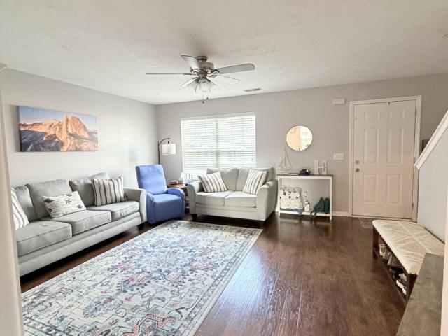 108 Glen Valley Cir
