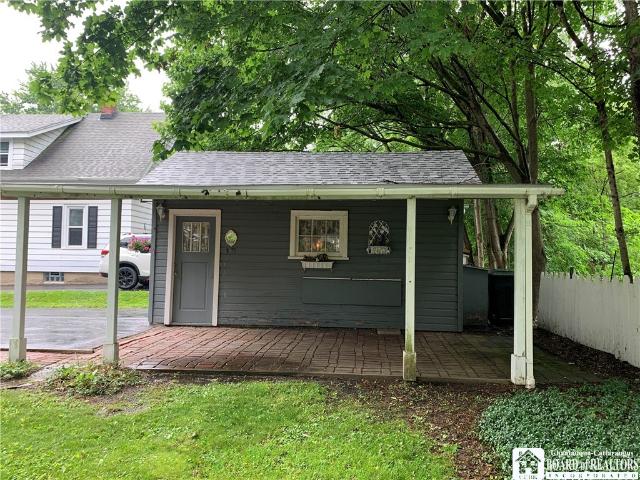 108 Dearing Avenue