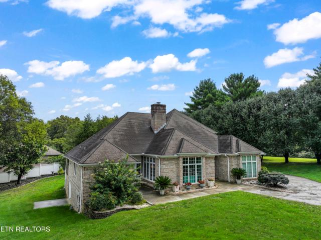 108 Deerfield Lane