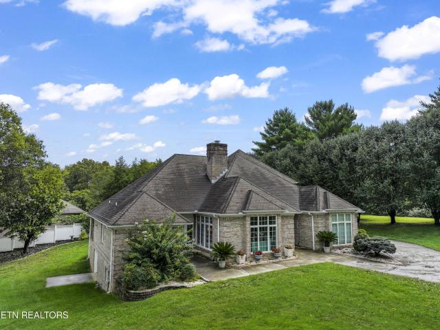 108 Deerfield Lane