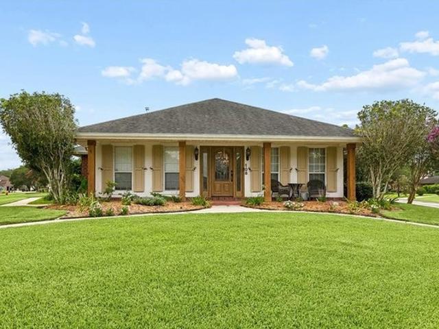 108 Dickson Dr, Belle Chasse, LA 70037