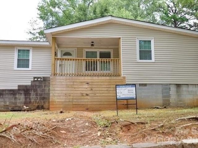 108 Dye St, Chester, SC 29706