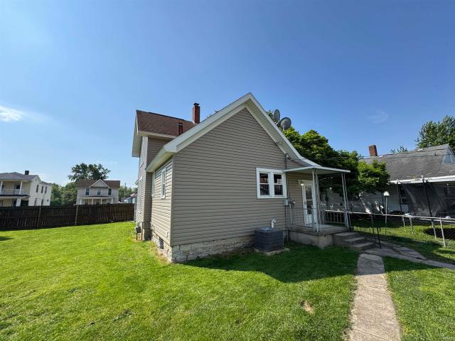 108 E 2nd Street