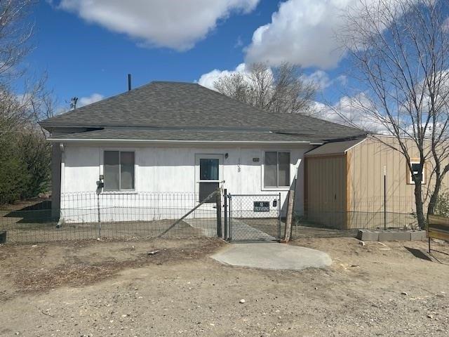 108 E 3rd St, Shoshoni, WY 82649