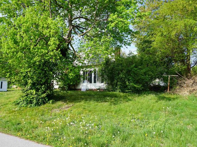 108 E Warrick Street
