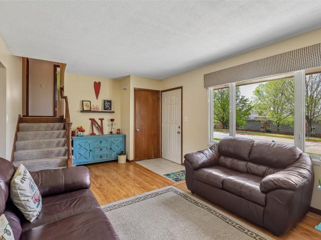 108 E Leach Avenue