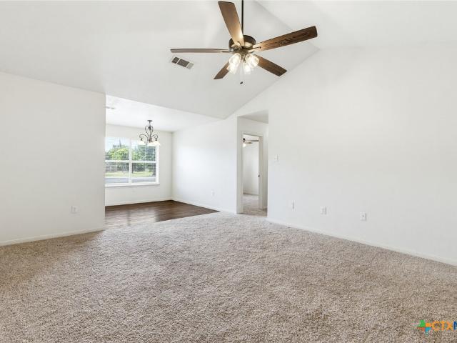 108 E Reagan Avenue