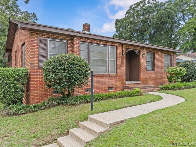 108 E Register Avenue