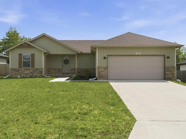108 E Rosalie St, Strafford, MO 65757