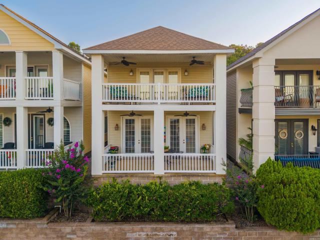 108 Eagle View Court
