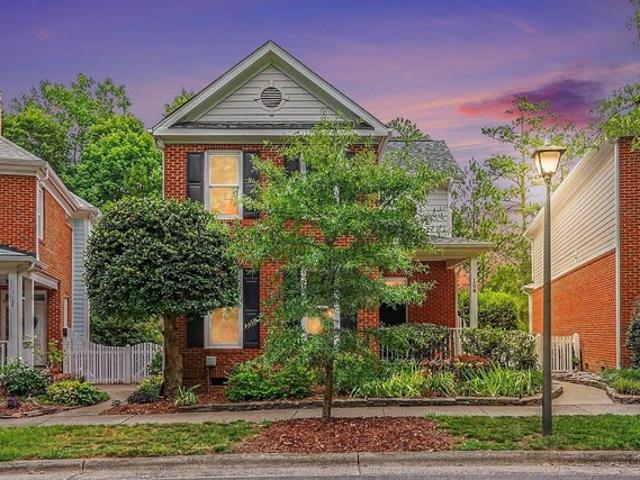 108 Eastgreen Dr, Chapel Hill, NC 27516