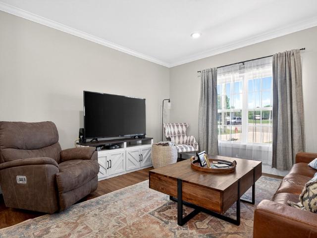 108 Echo Valley Dr