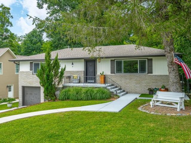 108 Forrest Ave S, Lookout Mountain, TN 37350