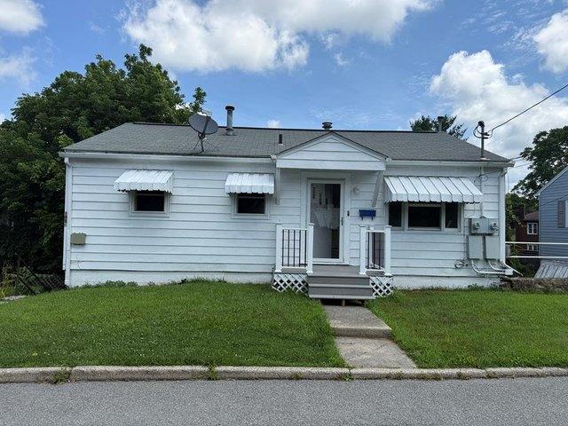108 Foster Ave, Beckley, WV 25801