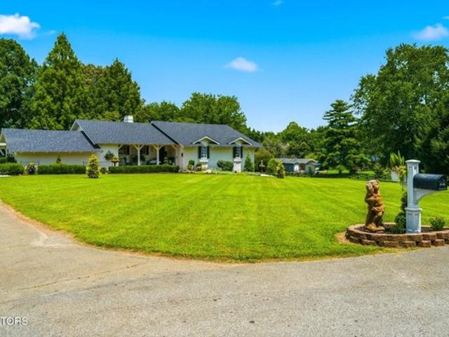 108 Fairlane Cir, Sweetwater, TN 37874