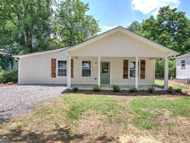 108 Fairview Dr, Cartersville, GA 30120