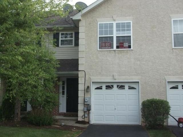108 Fairway Dr, Collegeville, PA 19426